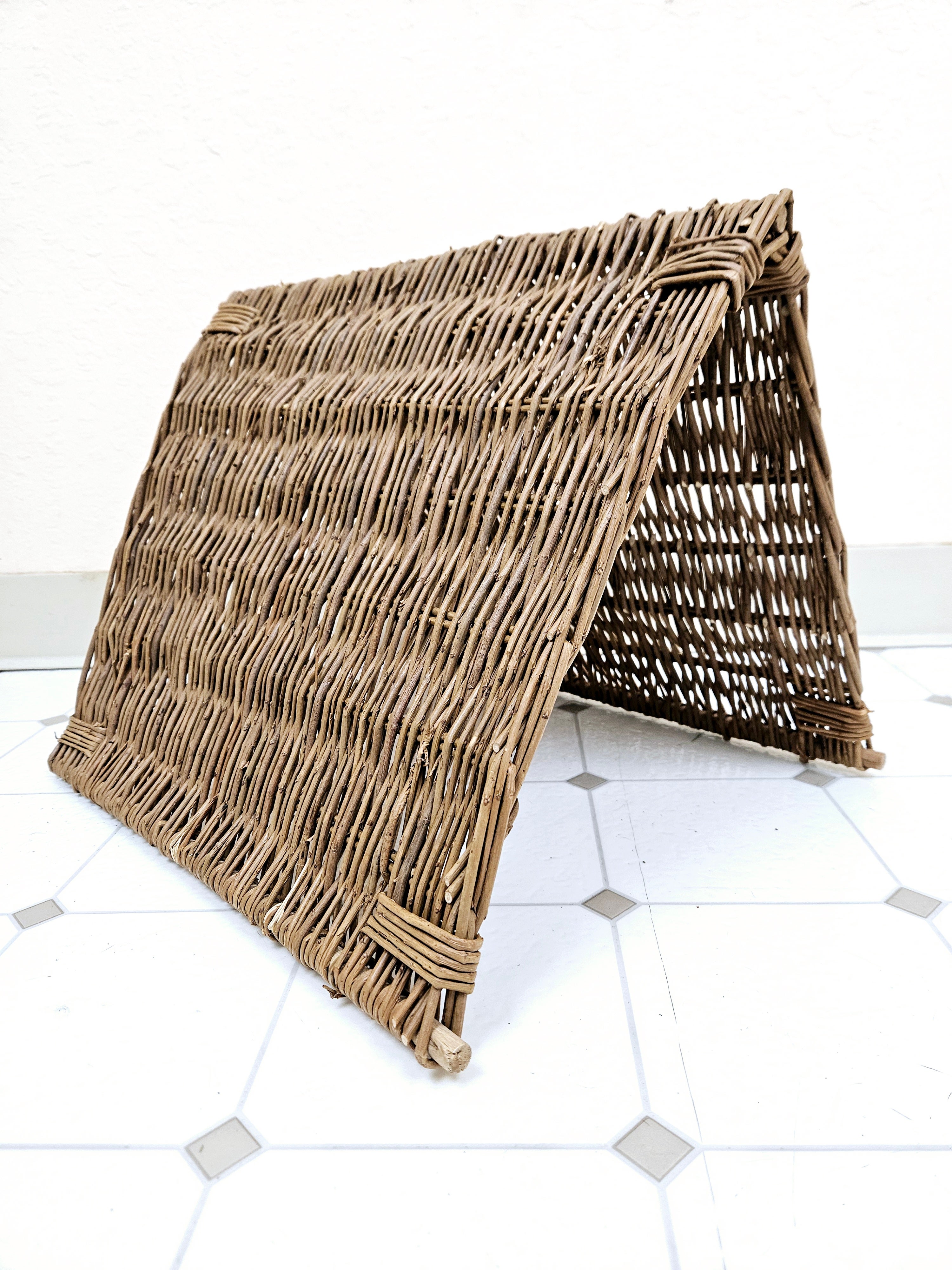 BB Willow Tent | House Rabbit Society